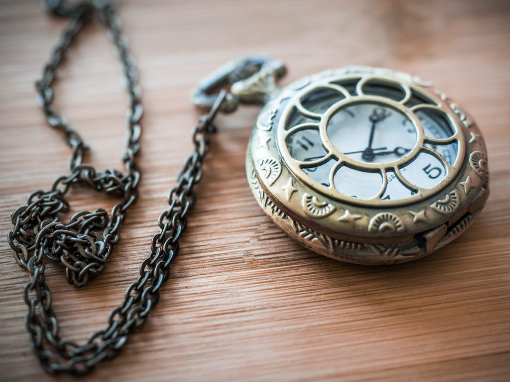 Heirloom Jewelry is Worth Passing Down from Generation to Generation